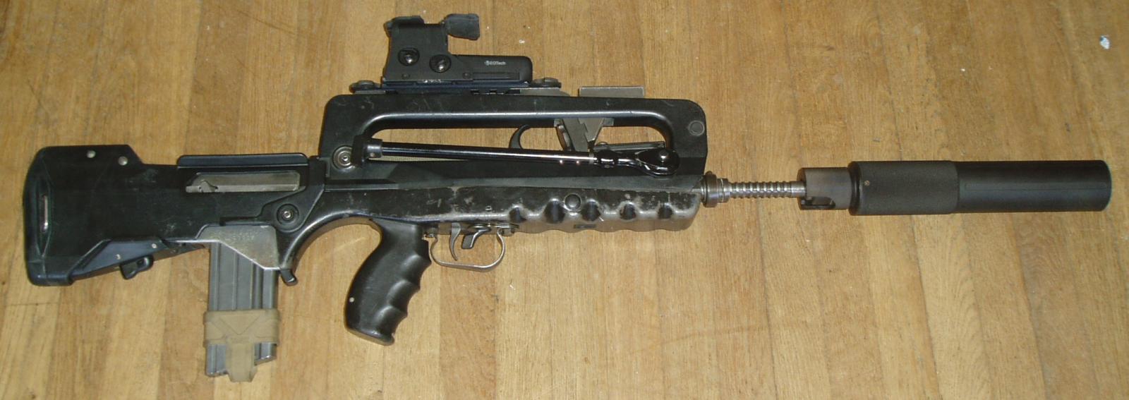 FAMAS_EoTechC.jpg - Member Albums - Sturmgewehr.com Forums