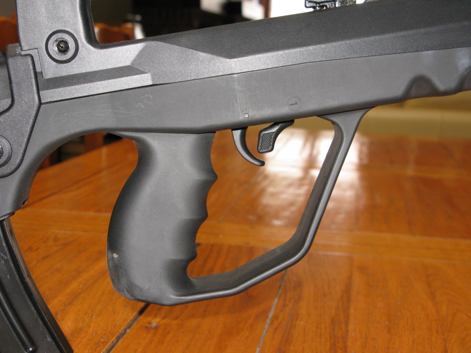 FAMAS_G2PistolGripRight.jpg - Member Albums - Sturmgewehr.com Forums