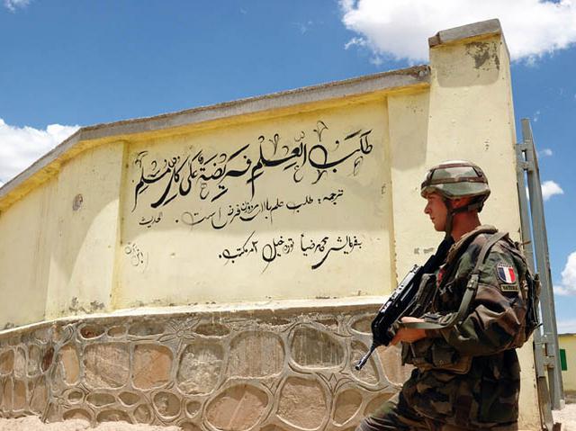 FAMAS_in_action_237.jpg - Member Albums - Sturmgewehr.com Forums