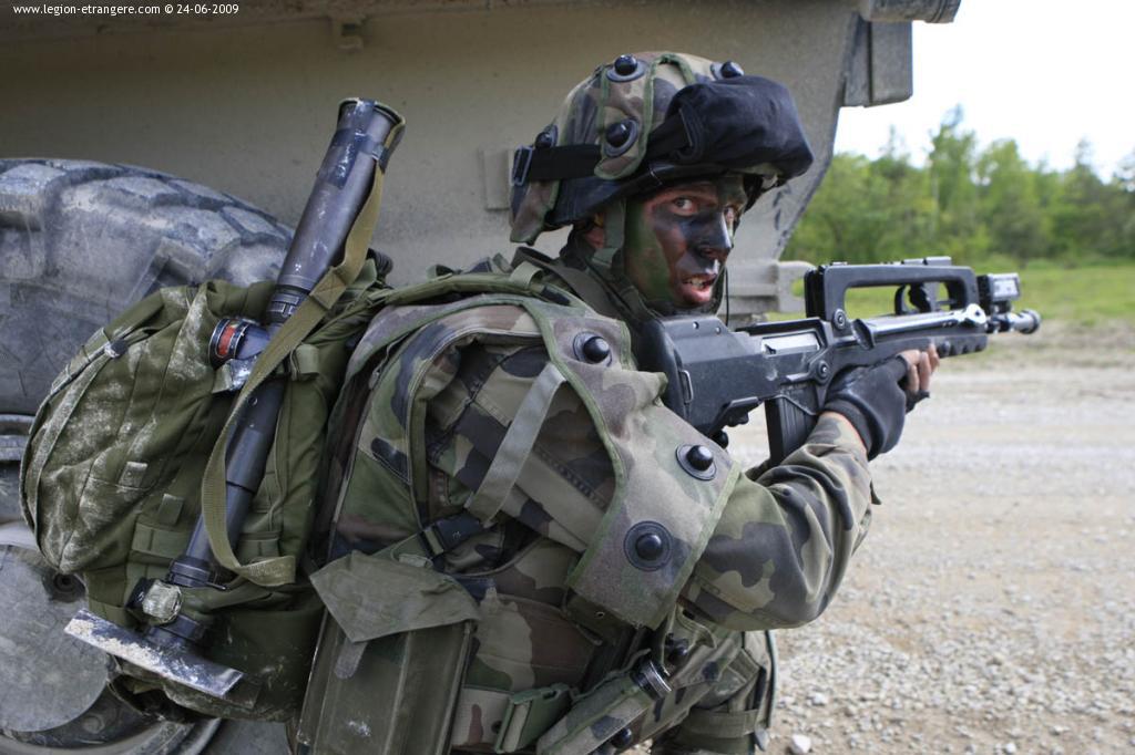 FAMAS_in_action_281.jpg - Member Albums - Sturmgewehr.com Forums