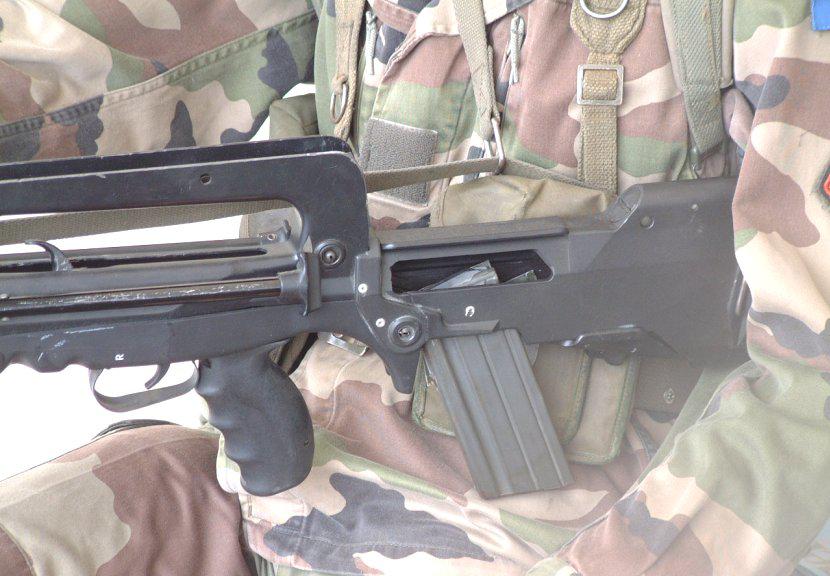 FAMAS_in_action_35.jpg - Member Albums - Sturmgewehr.com Forums