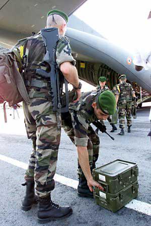 FAMAS_in_action_71.jpg - Member Albums - Sturmgewehr.com Forums