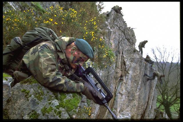 FAMAS_in_action_91.jpg - Member Albums - Sturmgewehr.com Forums