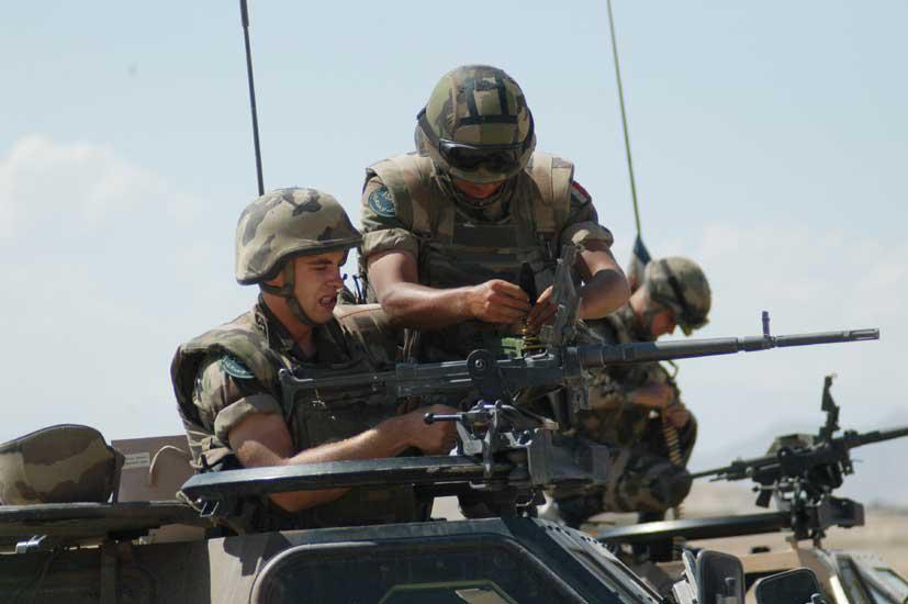 FAMAS_in_action_AA52.jpg - Member Albums - Sturmgewehr.com Forums