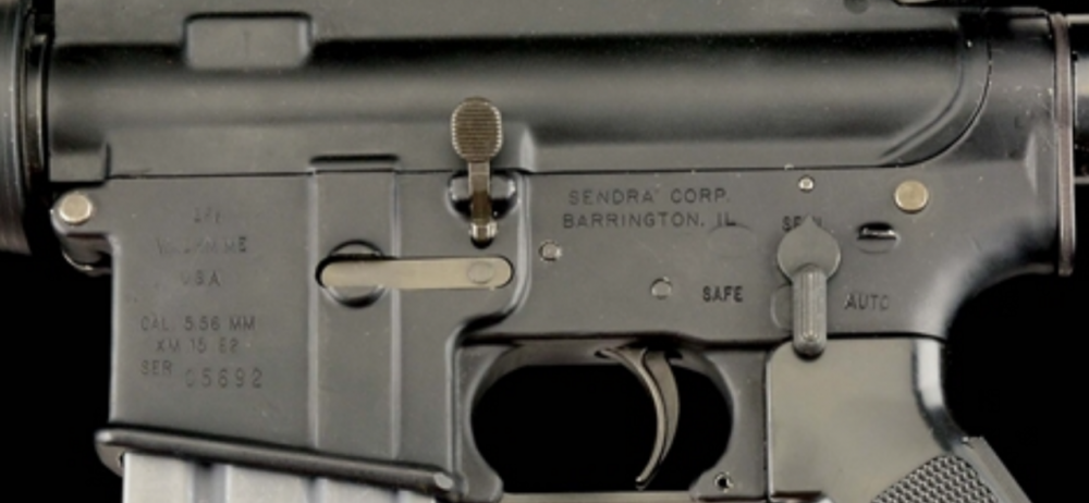 Bushmaster XM15E2 (Fully Transferable) 5.56mm M16 Machine-Gun on a Form ...