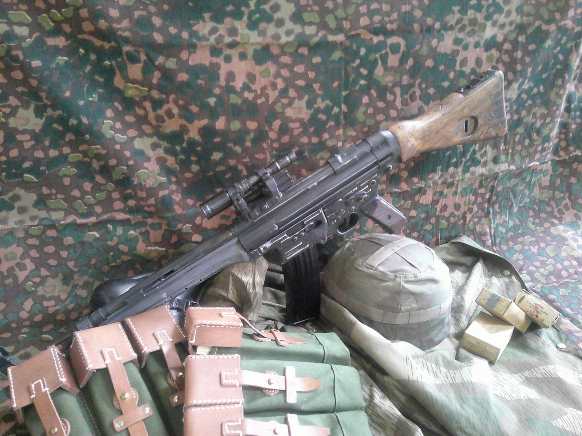 STG44 in 5.56 sale pending - Collectors Market Board - Sturmgewehr.com ...