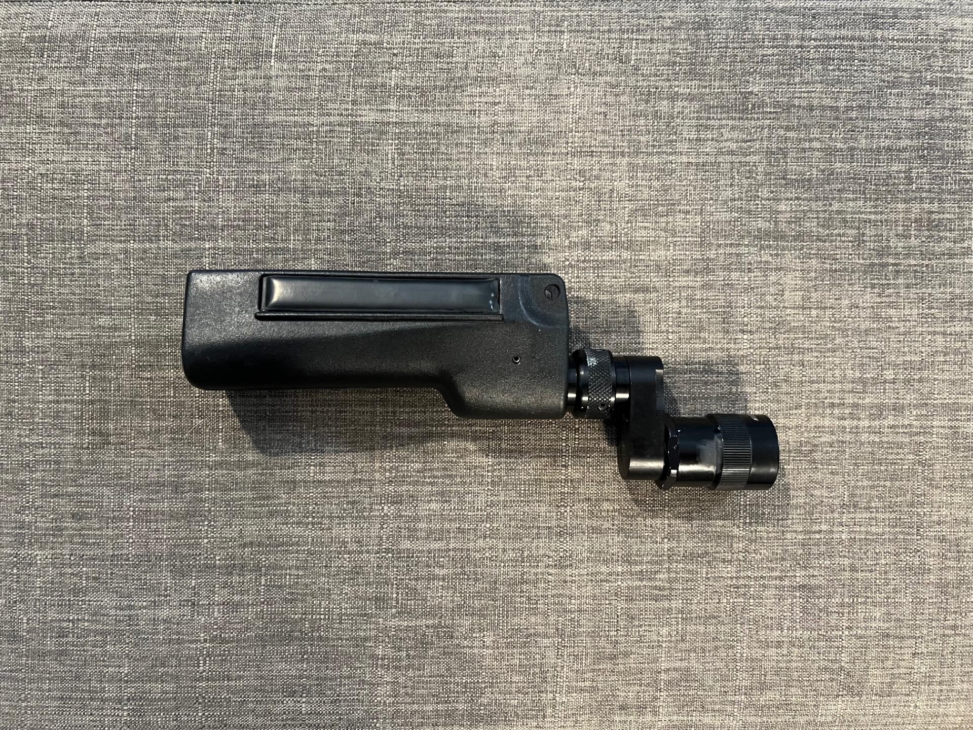 SOLD Surefire 628 with A17 adapter for MP5 - Parts and Accessories ...
