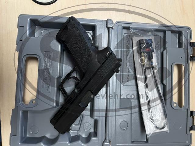 WTS: HK USP .45 Reduced Price (Sold) - Semi-Auto Market Board - Sturmgewehr.com Forums