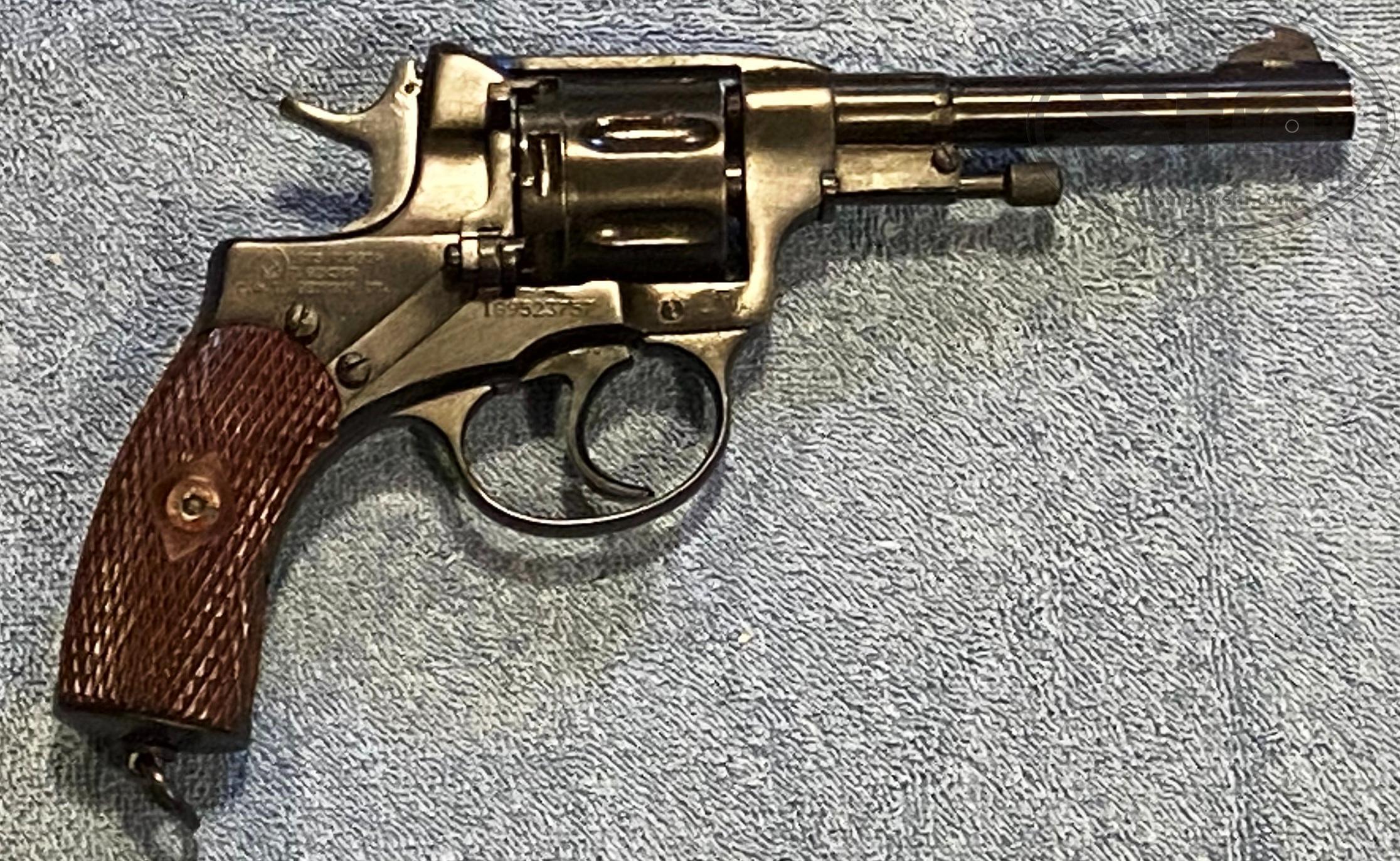 1895 Nagant Revolver - Collectors Market Board - Sturmgewehr.com Forums