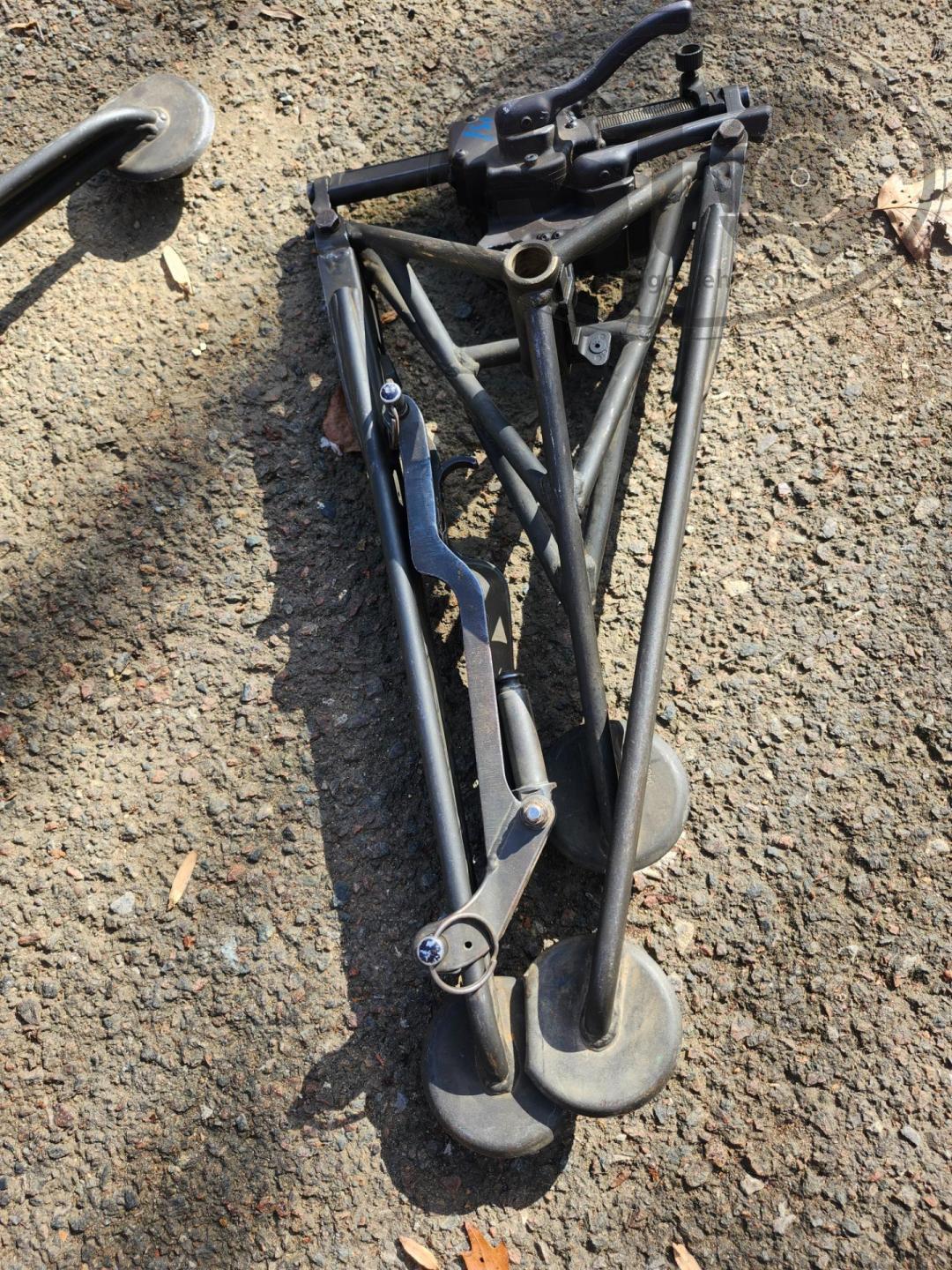 Mk93 m2hb .shock absorbing cradle complete50 Cal.mount with ammo can ...